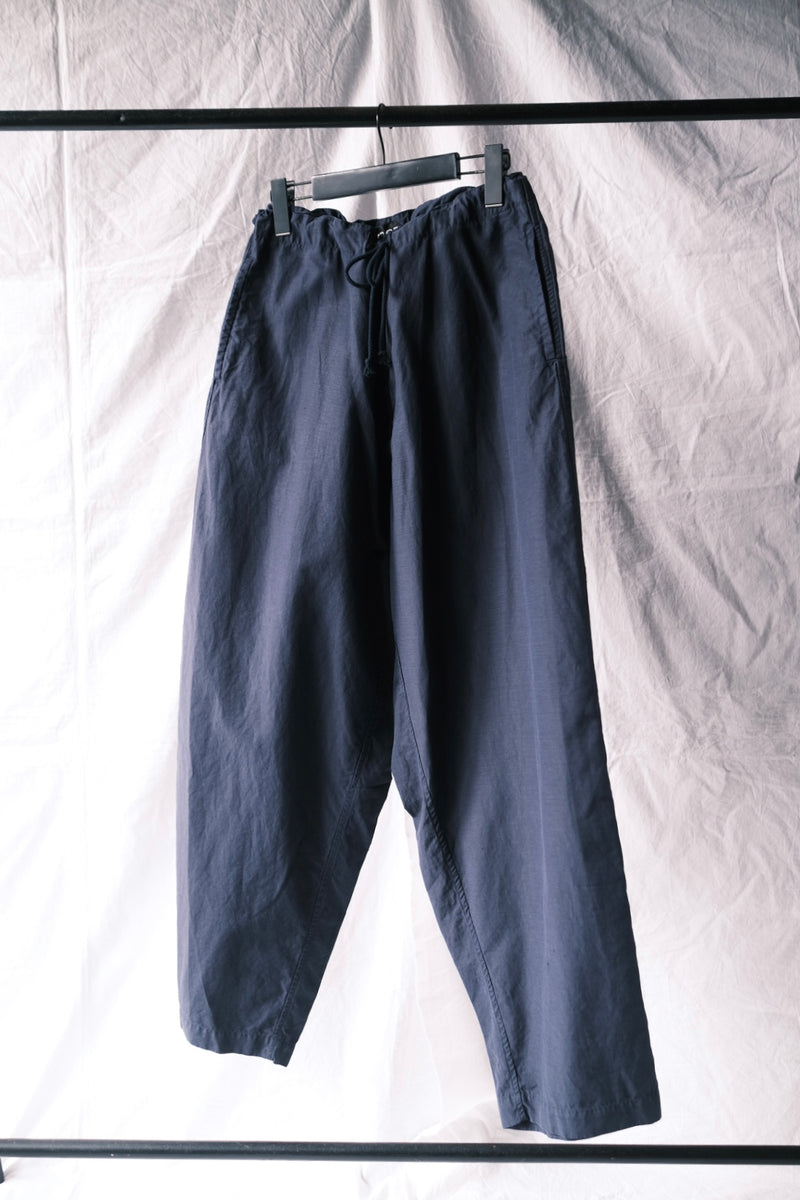 DRAW / Navy Blue – acacia